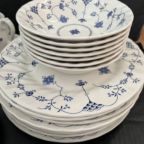 Myott | Kitchen | Myott Staffordshire Finlandia Table Wear Tea Dinner ...